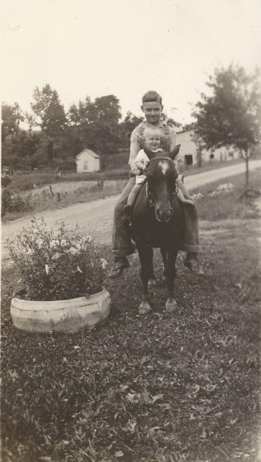 2025 Monochrome Monday Portrait: 28 April – Gfpacificbee’s Insights ...