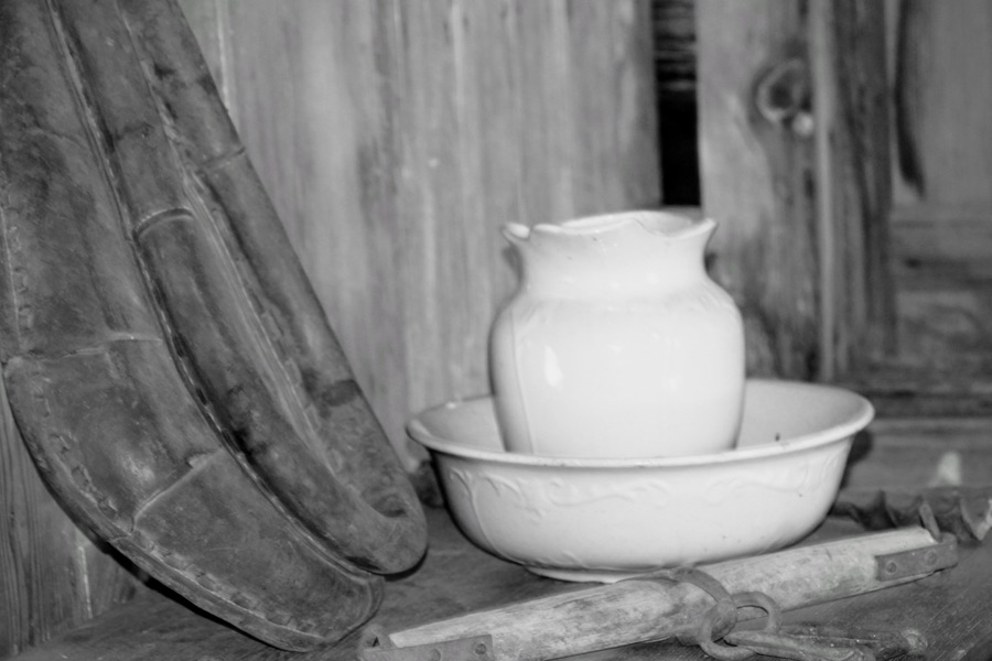 2025 Monochrome Madness #45 —- Ceramics – Gfpacificbee’s Insights ...